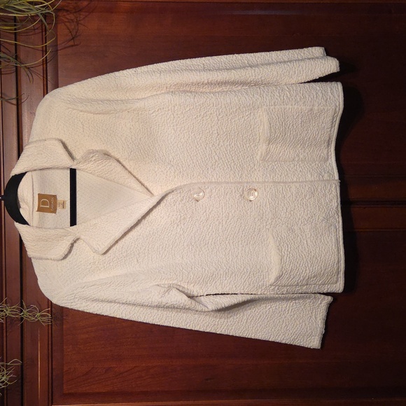 Damask | Jackets & Coats | New Sweet Textured White Jacket | Poshmark
